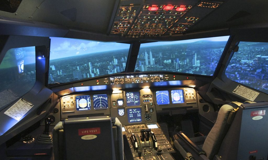 SIMFLIGHTKL | You Will Be The Pilot!